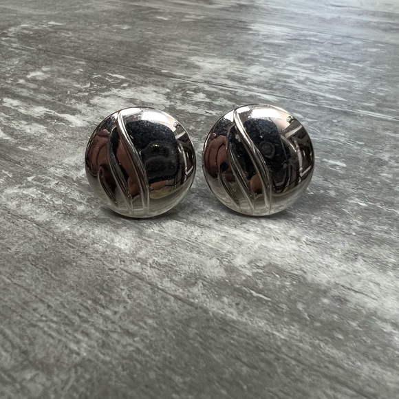 SWANK | Accessories | Vintage Swank Silver Tone Circle Cufflinks | Poshmark